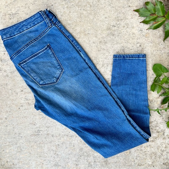 Universal Thread | Jeans | Universal Thread Jeans | Poshmark
